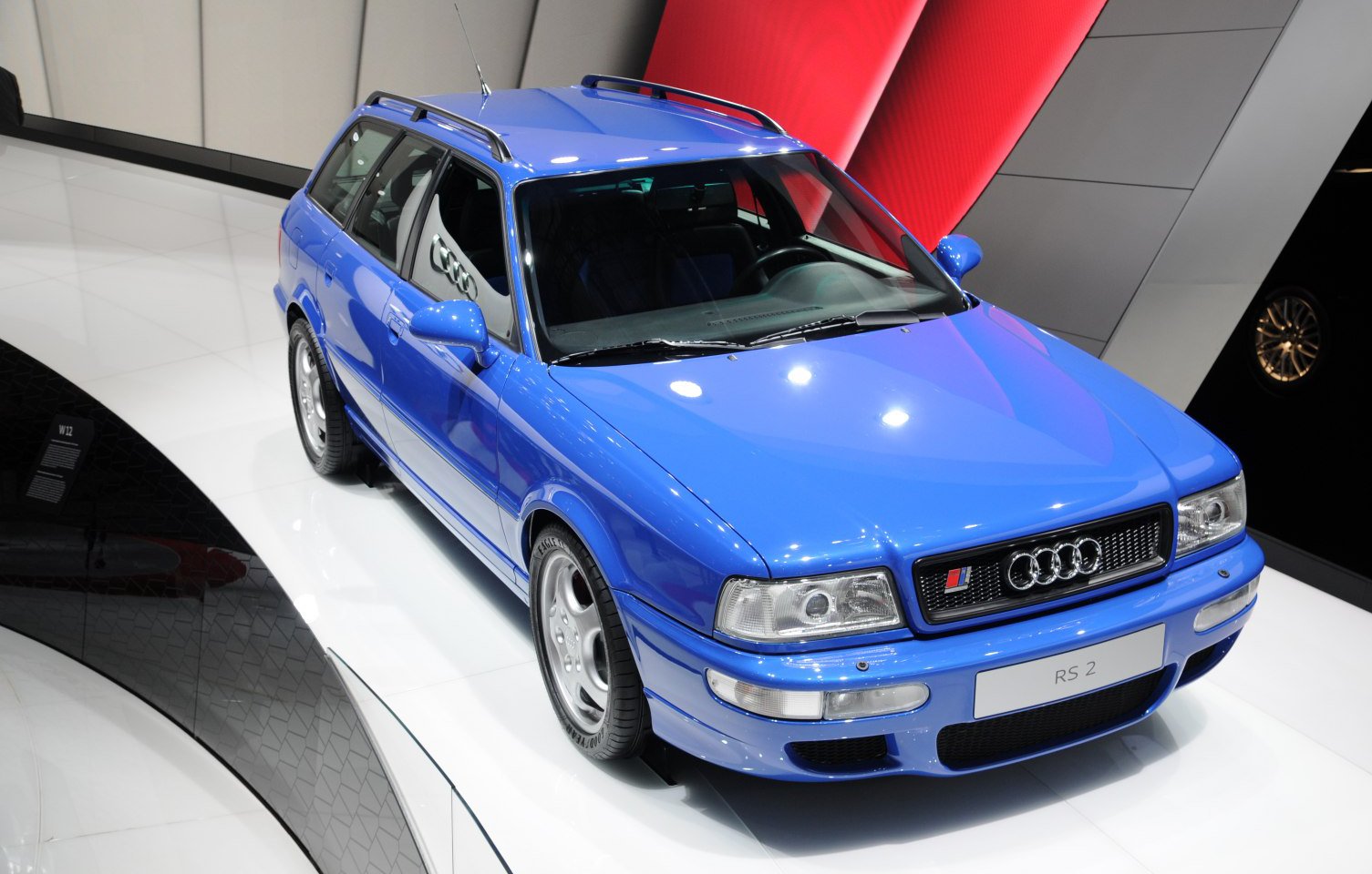 Audi RS 2 technical specifications and fuel economy